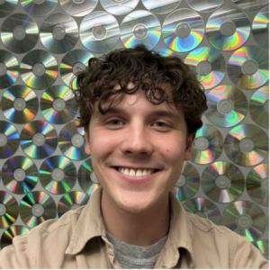 Maxwell Walker, Author at FRONTRUNNER